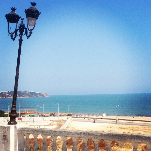 La Corniche, Marsa - Pedestrian Plaza