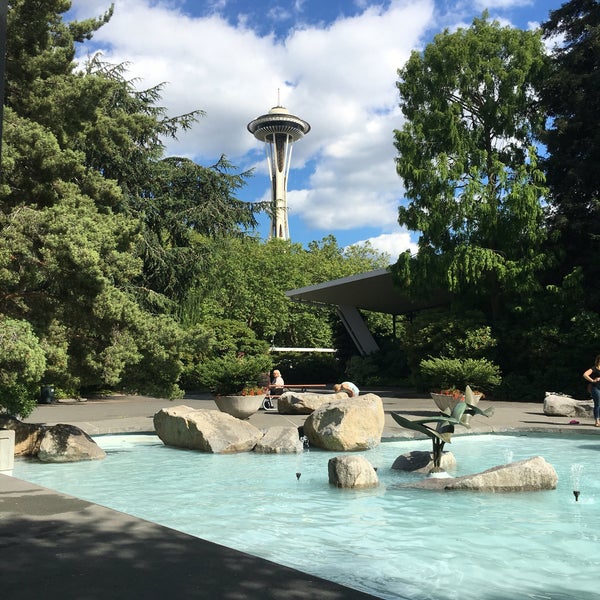 Seattle center wading pool - Lower Queen Anne - 2 tips