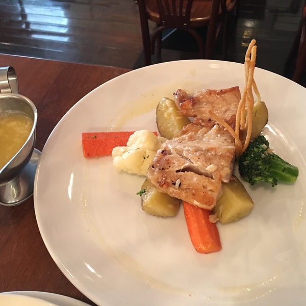 Fratini's Restaurant Pasta & Pizza - Italian Restaurant