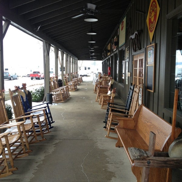 Cracker Barrel Old Country Store - 12 tips