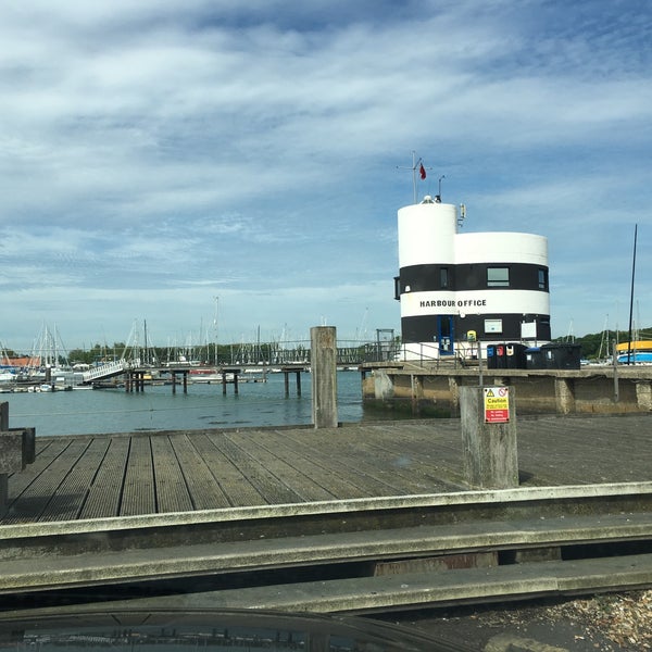 Warsash Quay - Harbor or Marina