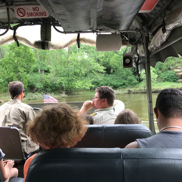Dells Army Ducks - Boat or Ferry in Wisconsin Dells