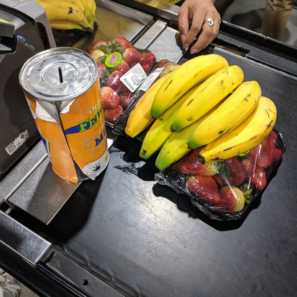 Éxito - Supermarket in El Tesoro