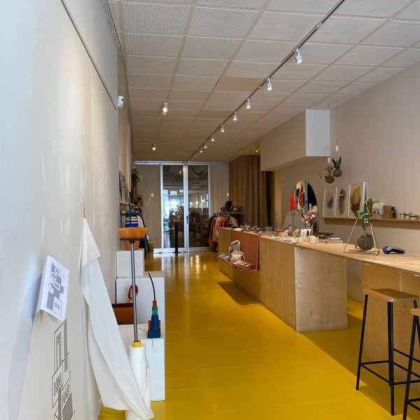 Senzu Coffee Roasters - 17 visitors