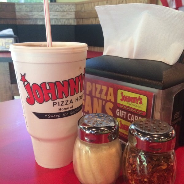 Johnnys Pizza House (Now Closed) - Pizzeria in Kingwood