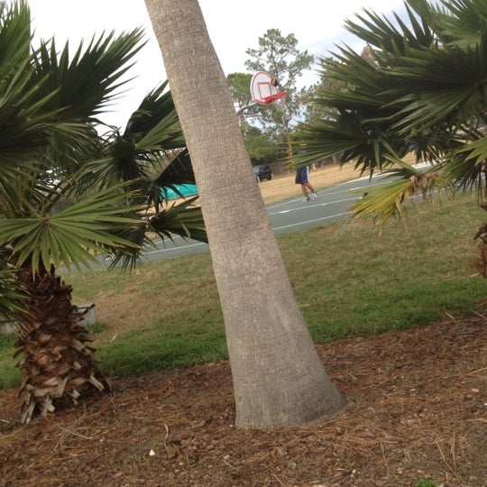 Mathews Park - Park in College Park