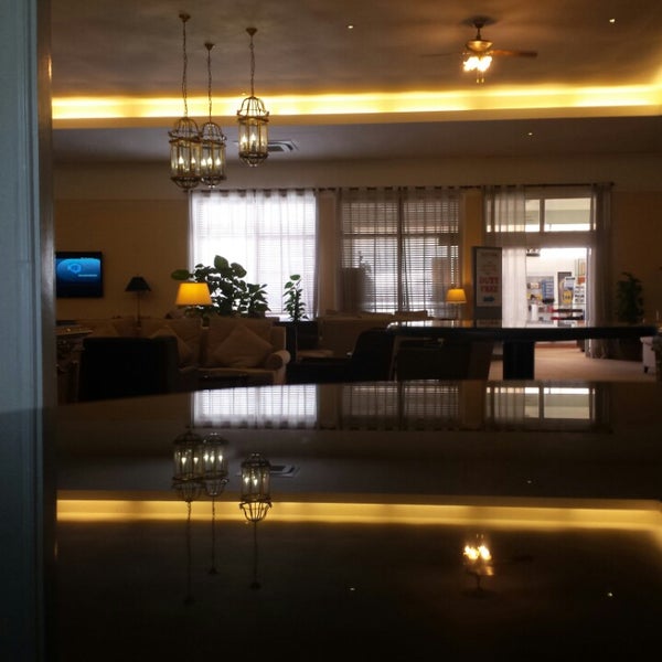 Photos at Maamahi Executive Lounge - Male', Hulhule