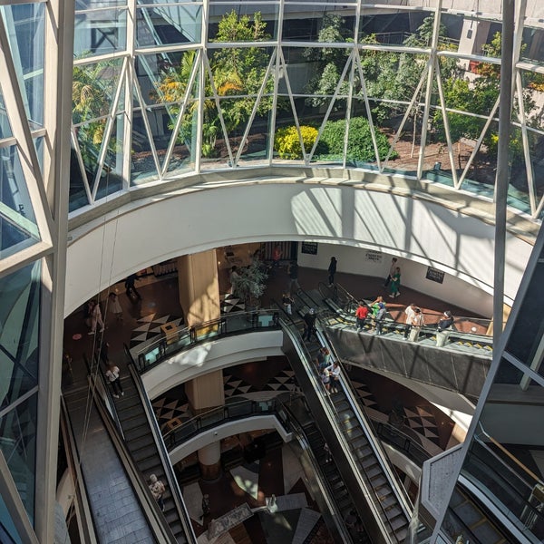 Photos at Cavendish Square - Shopping Mall in Claremont, Cape To