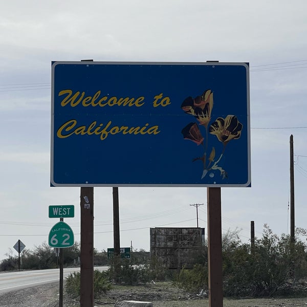 California / Arizona State Line - Border Crossing in Parker