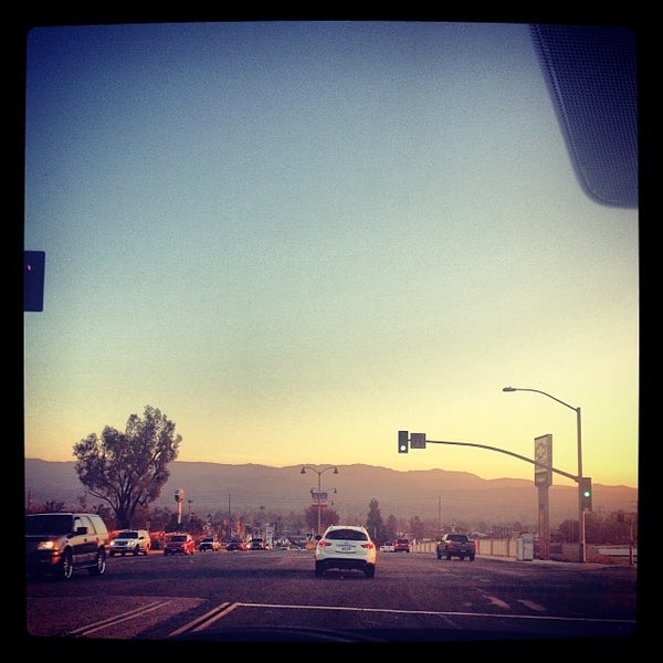 118 And The Simi Valley Town Center Sign - Road in Simi Valley