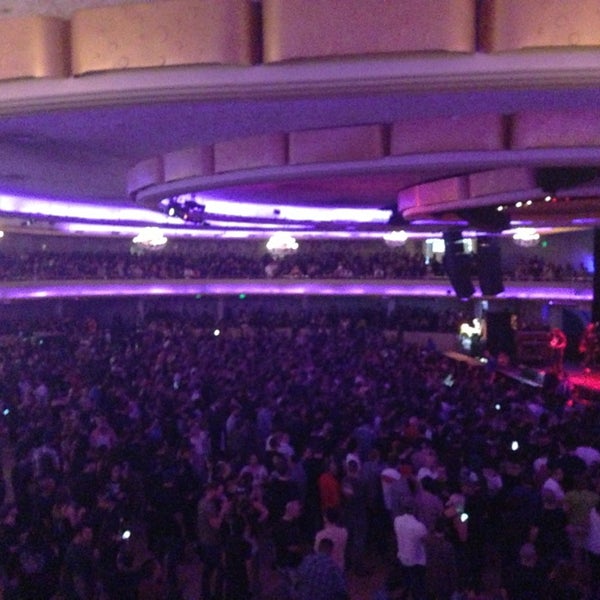 Hollywood Palladium Seating | Cabinets Matttroy