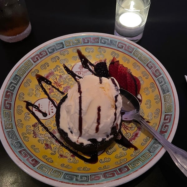 Ping Pong - Asian Restaurant in Lake View East