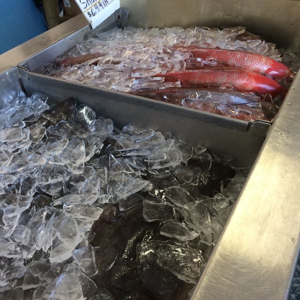 Aquila Seafood - 3 tips