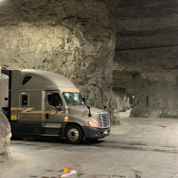 Springfield Underground - 2019 N Le Compte Rd