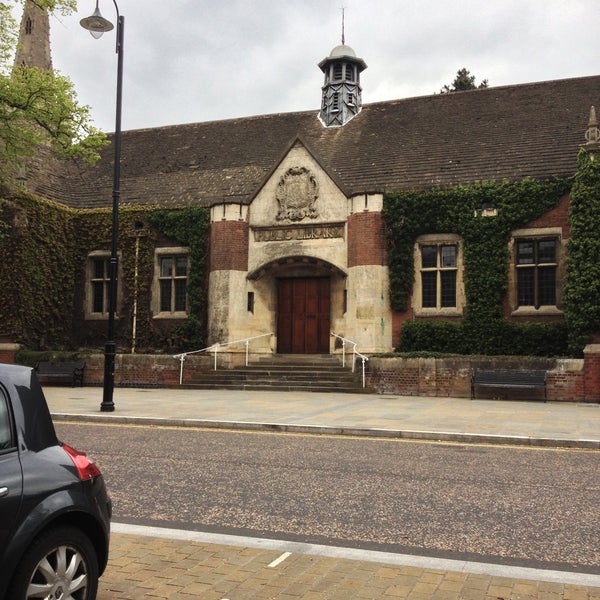 Kettering Library - Sheep St