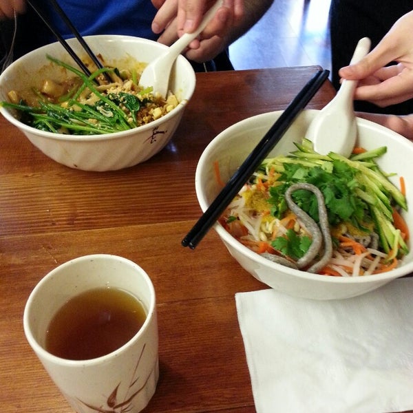 Peaceful Restaurant 和平饭店 - Chinese Restaurant in Vancouver