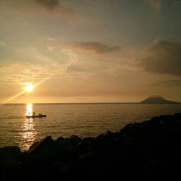Boulevard Beach - Beach in Manado