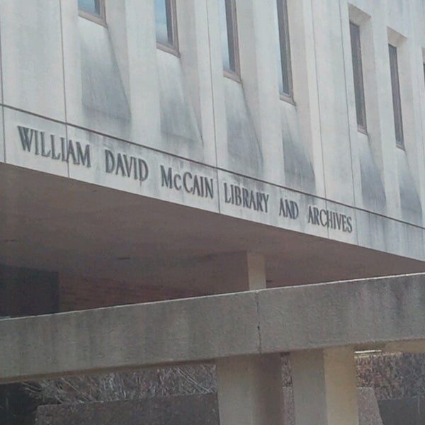 McCain Library - College Library in Hattiesburg