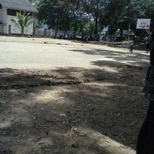 Basketball Court , Badulla Central College - Basketball Court