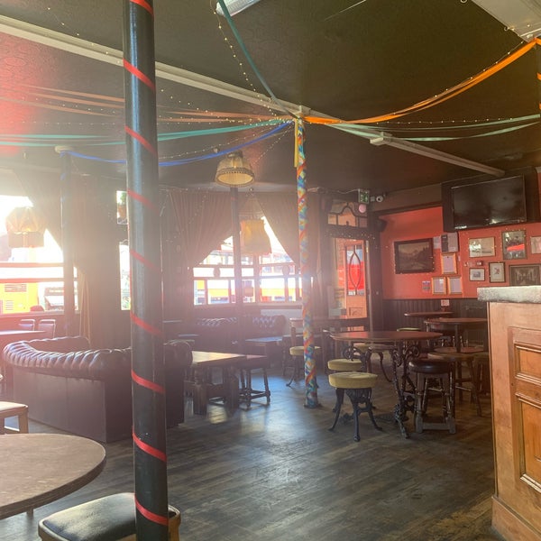 The Royal Albert - Pub in New Cross