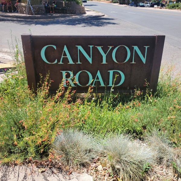 Canyon Road Galleries - Art Gallery