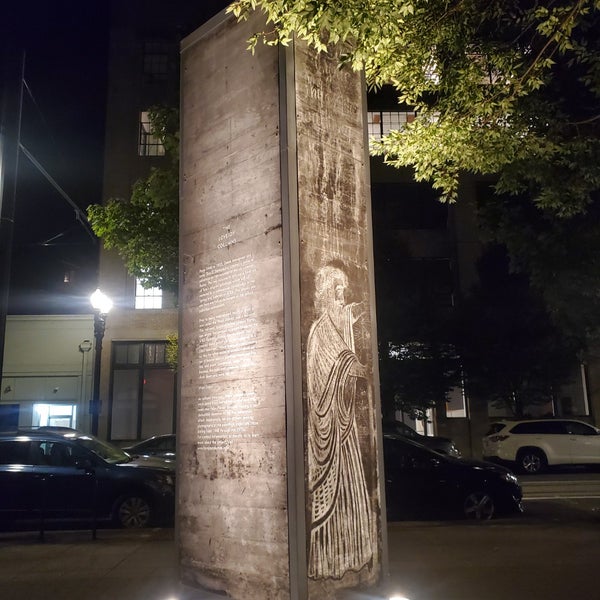 Lovejoy Columns - Portland, OR