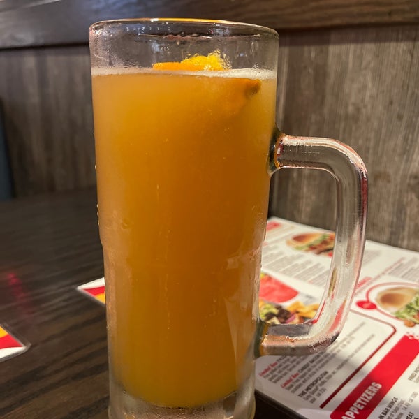 Red Robin Gourmet Burgers and Brews - Burger Joint in Escondido