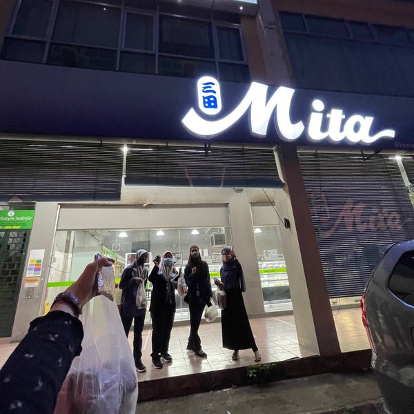 Mita Cake House - Heritage Garden