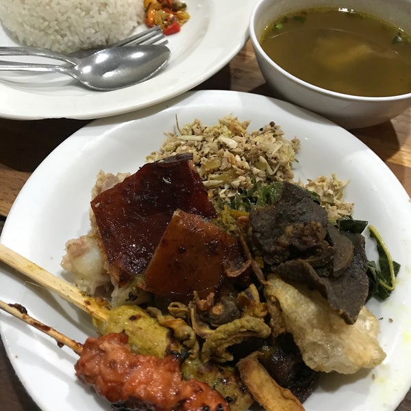 Babi Guling Candra - 119 tips