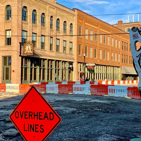 Photos at The Toasted Frog - 33 tips from 902 visitors