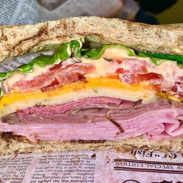 Scheels - 1375 S Columbia Rd