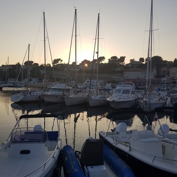 Port de Carry-le-Rouet - 5-9 quai Professeur Vayssière