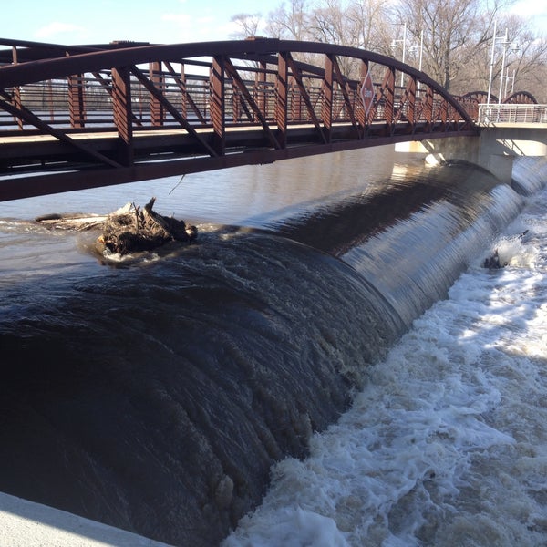 Iowa River Power Restaurant - American Restaurant in Coralville