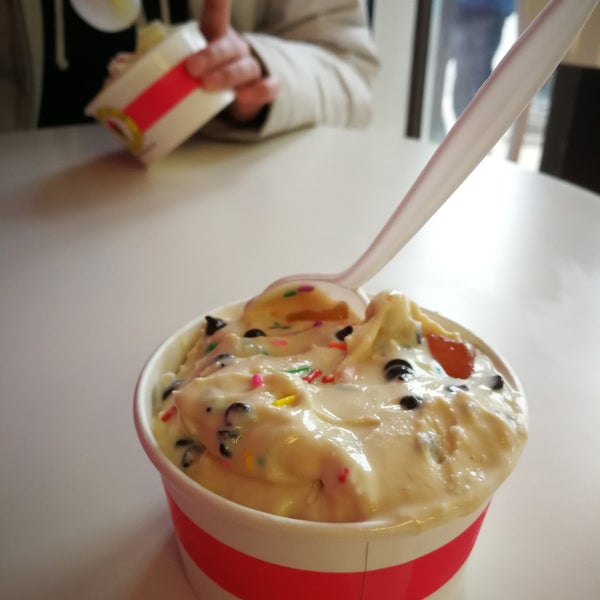 Marble Slab Creamery - Ice Cream Parlor in Ottawa