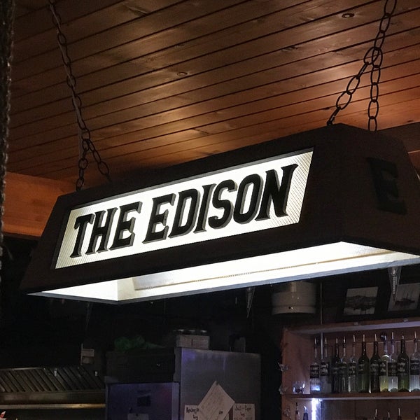 Old Edison Inn - Seafood Restaurant