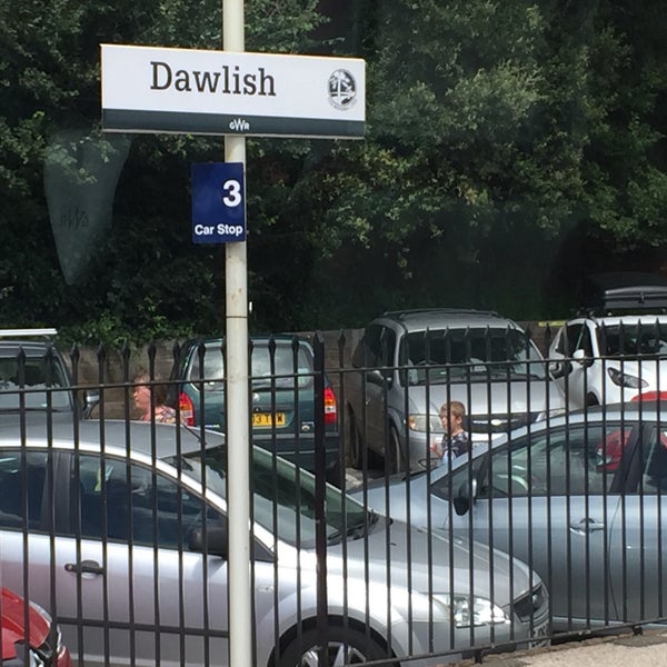 Dawlish Railway Station (DWL) - Rail Station in Dawlish