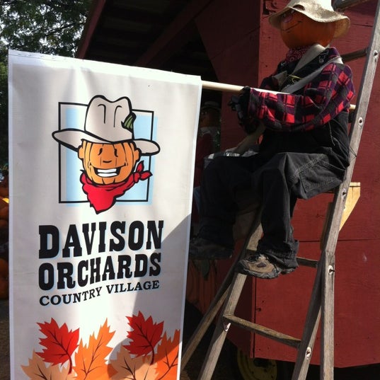 Davison Orchards Country Village - Vernon, BC