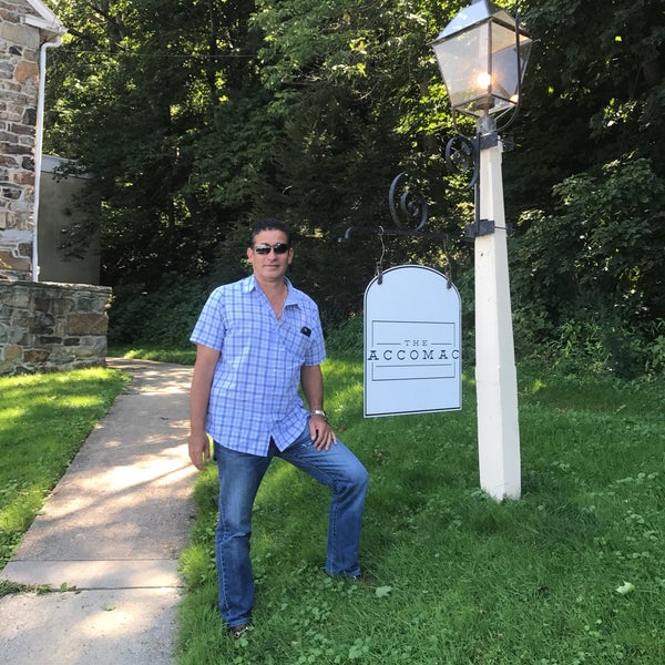 Accomac Inn - American Restaurant in York