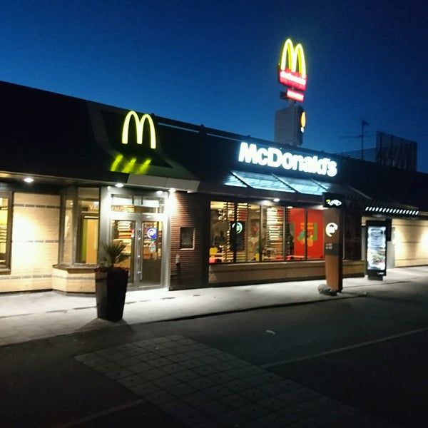 McDonald's - Fast Food Restaurant in Nacka