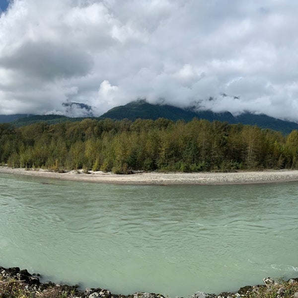 Eagle Run - Scenic Lookout in Brackendale