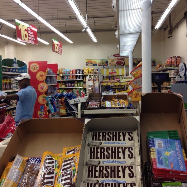 Supermercado Caribe - Supermarket