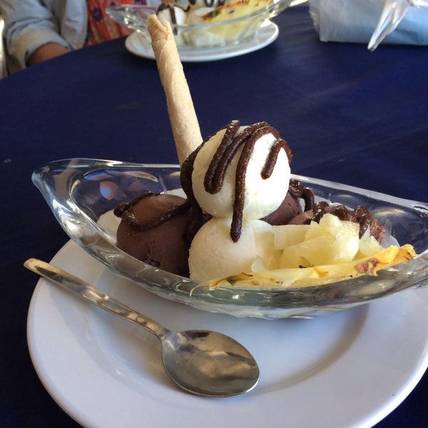 Bim Bom - Ice Cream Parlor in Havana