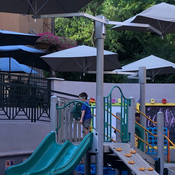 Flower Hill Promenade - Del Mar, CA