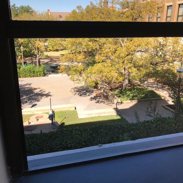 Draper, Burleson and Old Main - Baylor - Baylor University - 3 tips