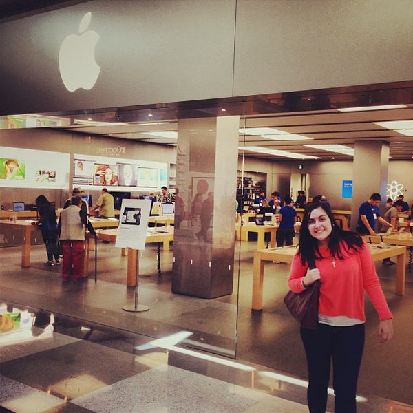 Photos at Apple Chermside - 43 tips