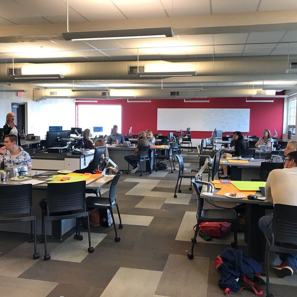 Mackintosh-Corry Hall - Queen's - 5 tips from 244 visitors