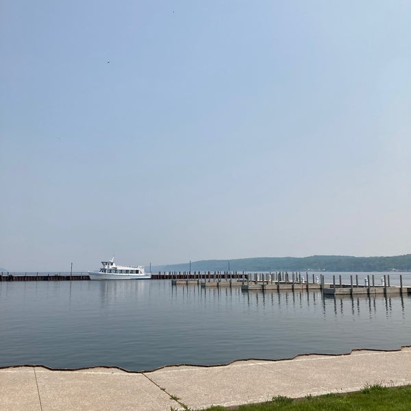 Munising Public Dock - 182 visitors