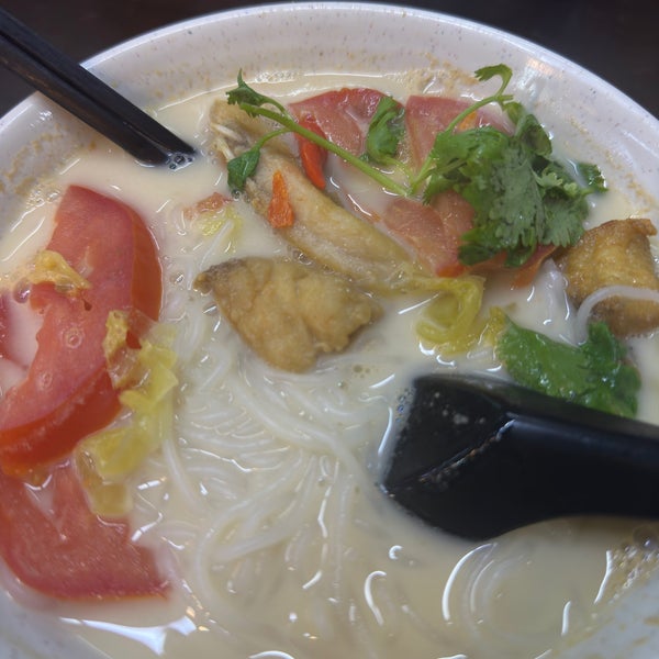 高渊 (利) 猪肉粉 Lye Lee Food & Beverage - Noodle Restaurant