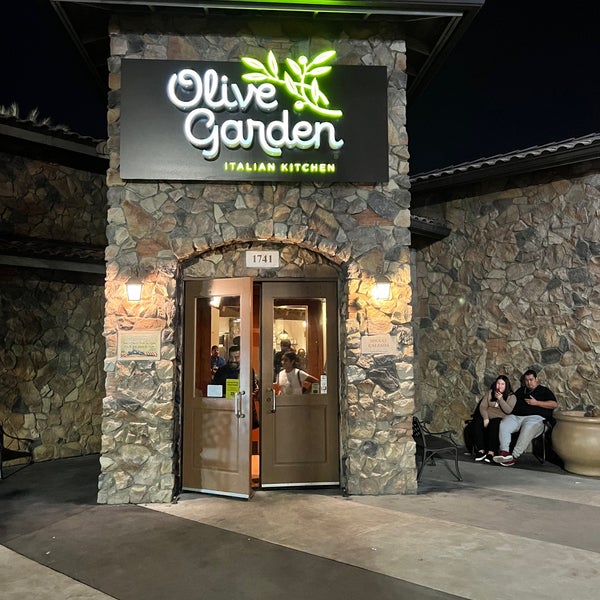Olive Garden Inside