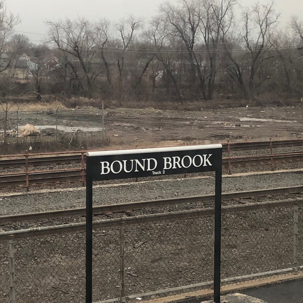 NJT - Bound Brook Station (RVL) - Rail Station
